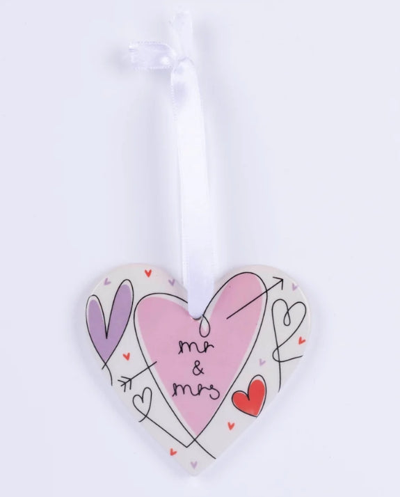 Belly Button Mr & Mrs Mug Set - Comes with a Free Mr & Mrs Heart ...
